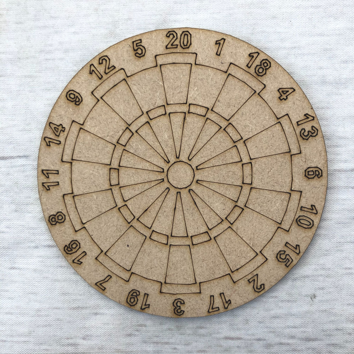 Dart board - engraved - Recreation-themed Wooden Bases for DIY Crafty ...